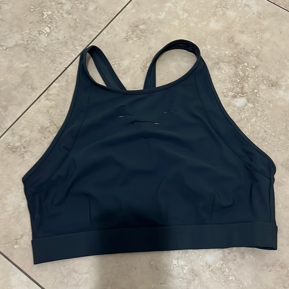 ALO Yoga | Tops | Alo Top Size M | Poshmark